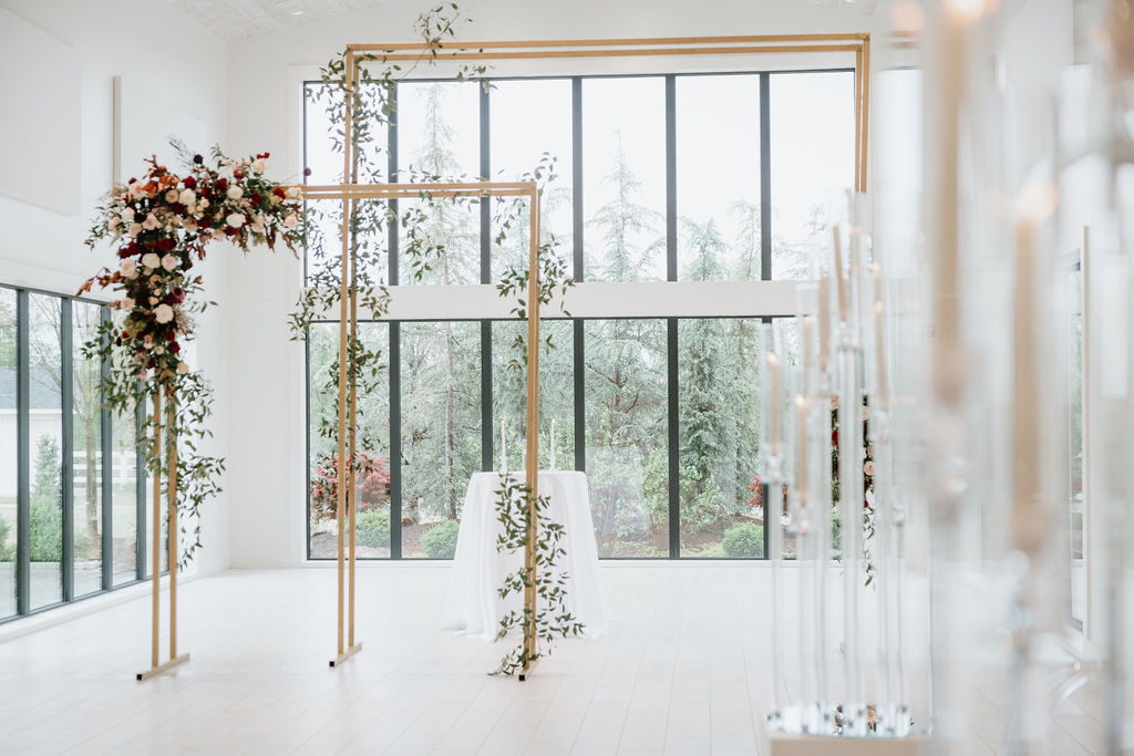 The Quinton: Modern Gold Arbor (3 Pieces) - Borrowed Charm