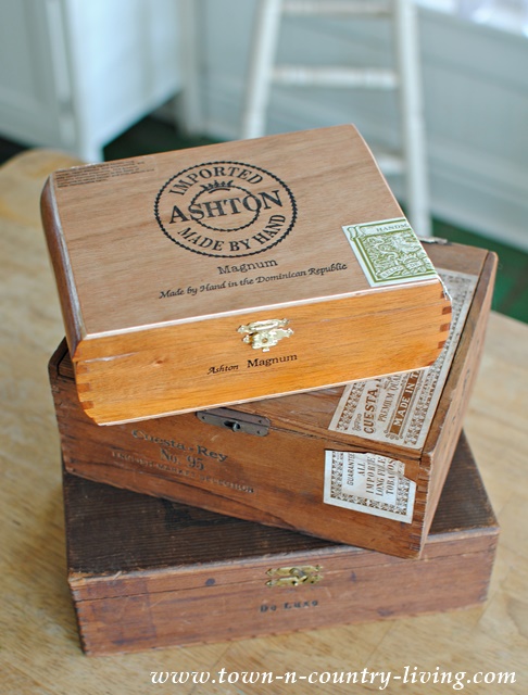 v159 vintage cigar boxes mismatched - For the Love of Pete – Salem, Oregon