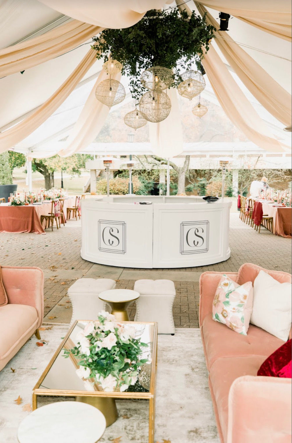 Full Circle Round Matilda Bar - Eventology