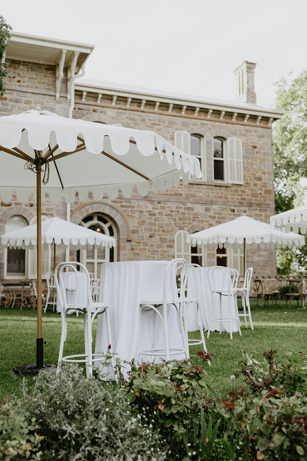 White linen round tablecloth (280cm) - Found Collective