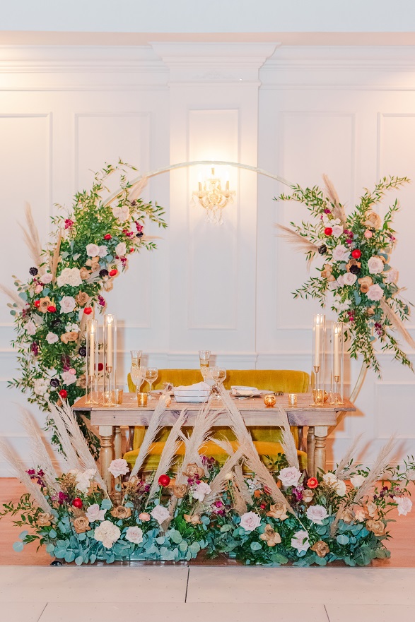 FELICE circle arch - Mi Vintage Rentals